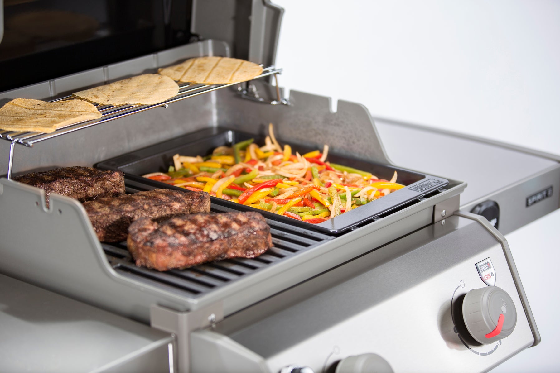 Weber - Spirit Griddle Insert (200/300 Series) | BBQ & Co. — BBQ & Cie